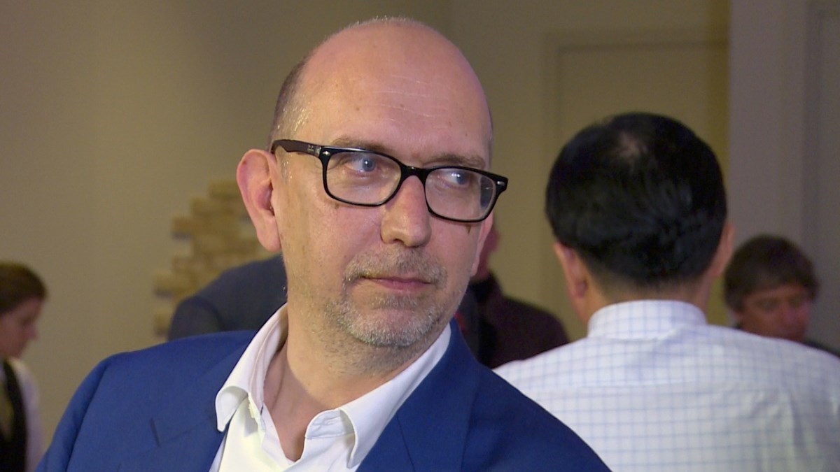 Legacy systems and legacy attitudes make traditional telcos expensive ...
