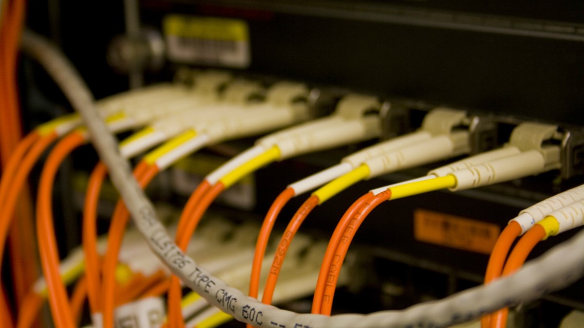 AT&T submits its White Box Router design to the Open Compute Project ...