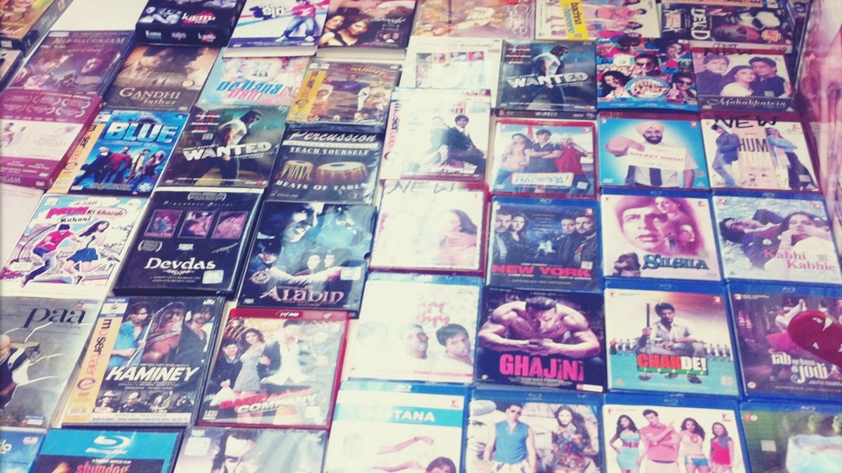 Warner Bros and Universal combine their DVD distribution effort, News ...