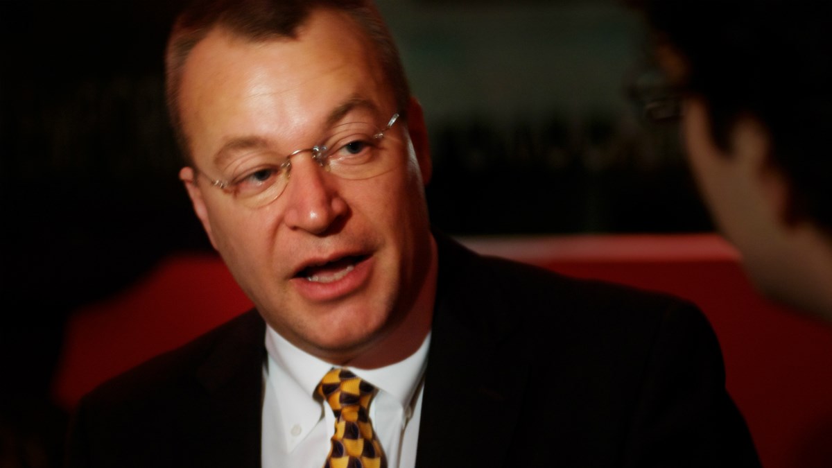 Microsoft to buy Telstra? Stephen Elop flies in to prepare the ground ...
