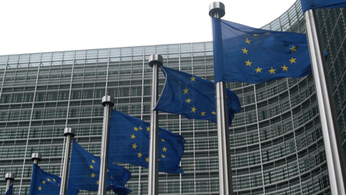 The European Commission has laid down marks and measures for its ...