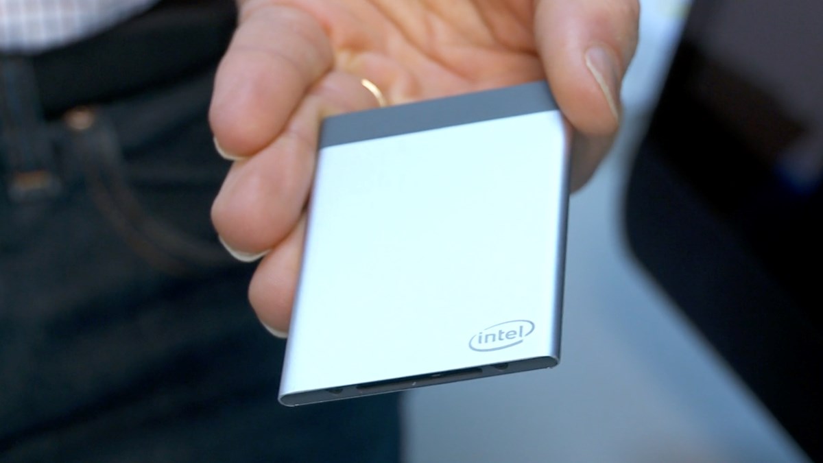 Intel unveils its Compute Card and device design kit, IoT | TelecomTV