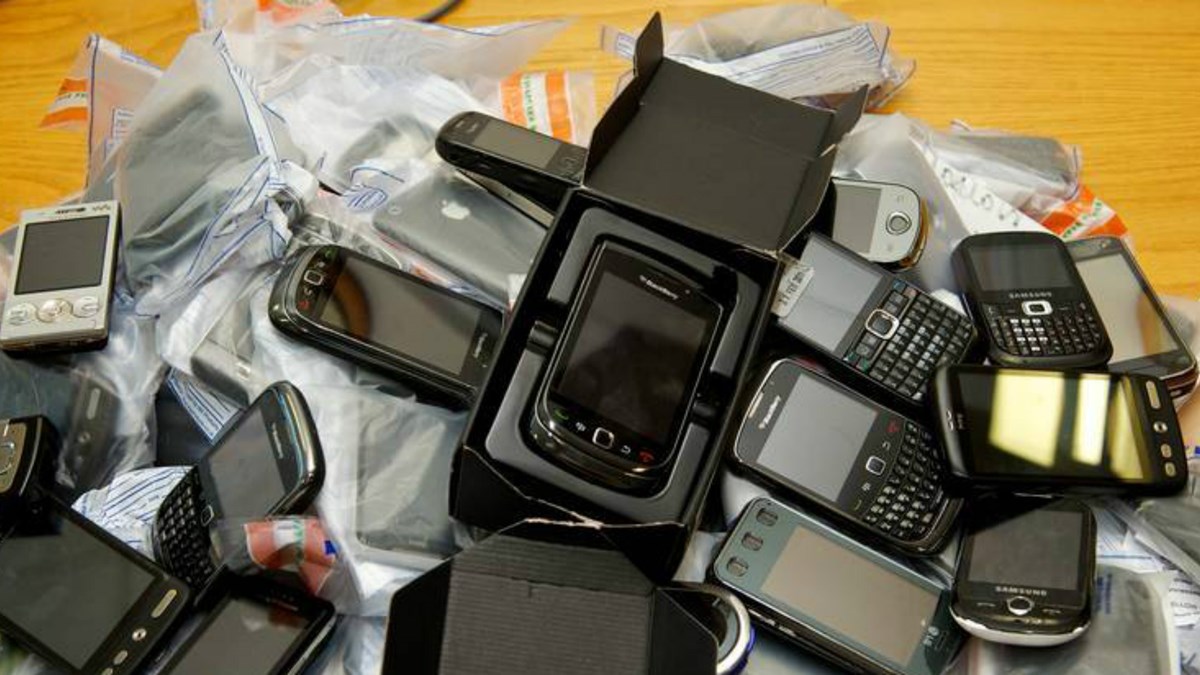 Orange takes reuse and repair approach to smartphones, News | TelecomTV