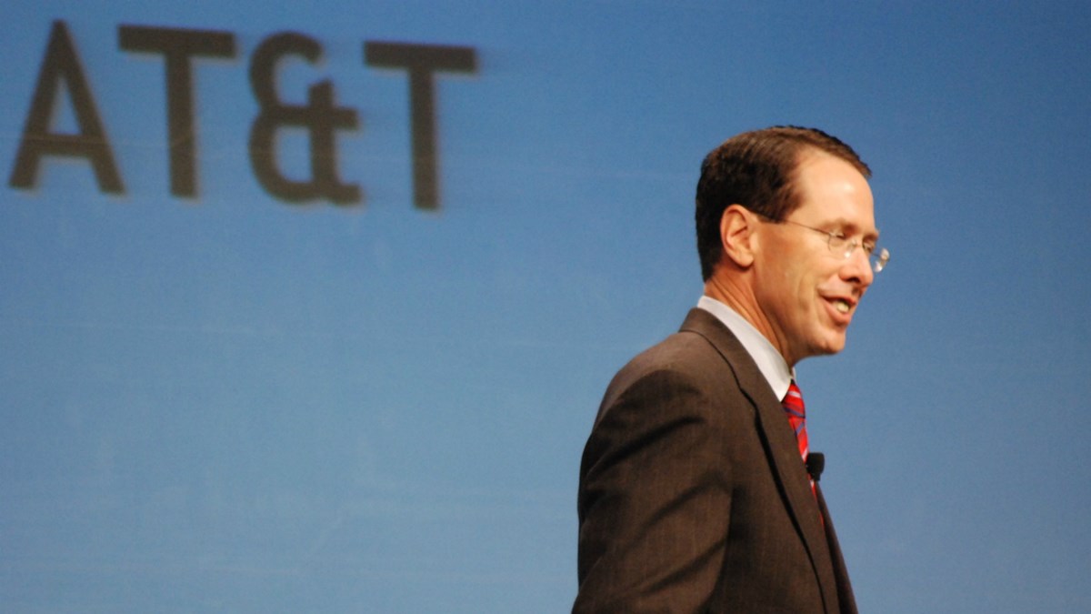 AT&T goes free and skinny: partly to impress its antitrust ...