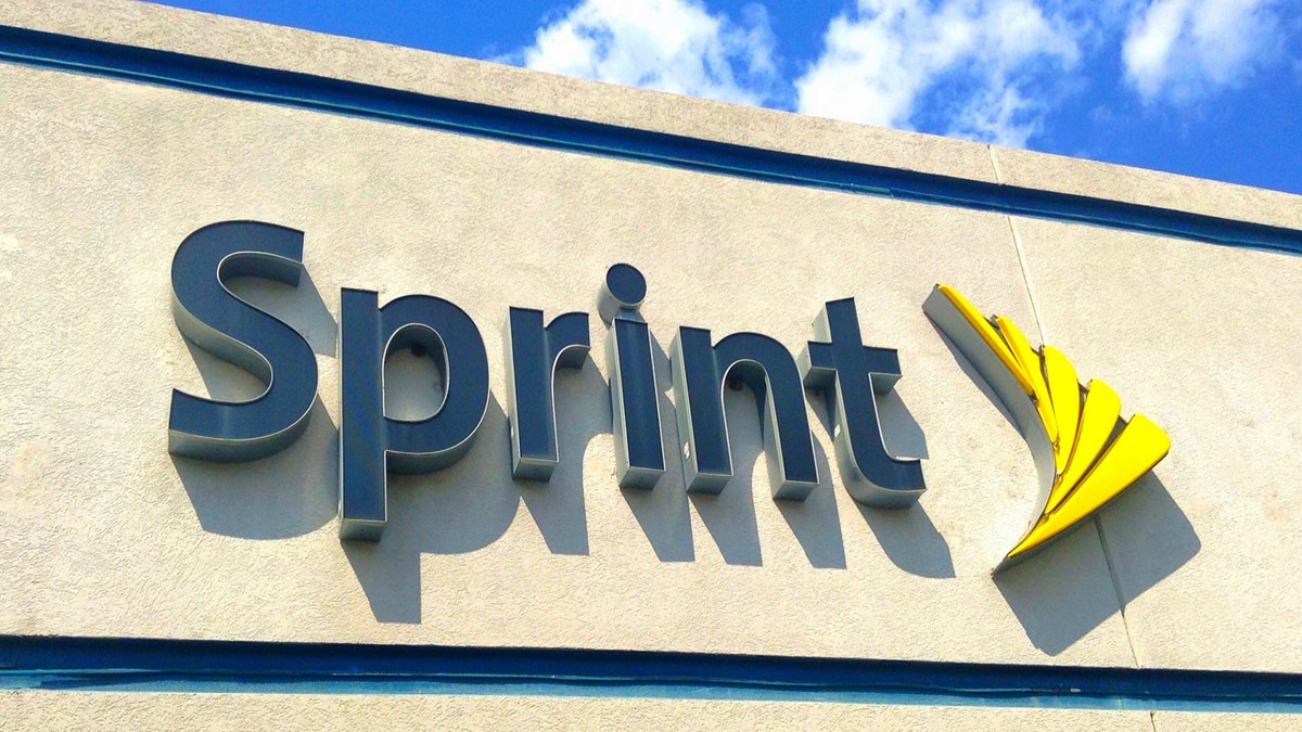 A dangerous strategy: New CEO of Sprint to fight on three fronts ...