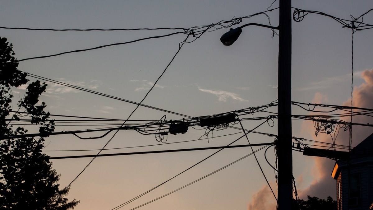 Verizon may strip out non-performing wireline customers, Business ...